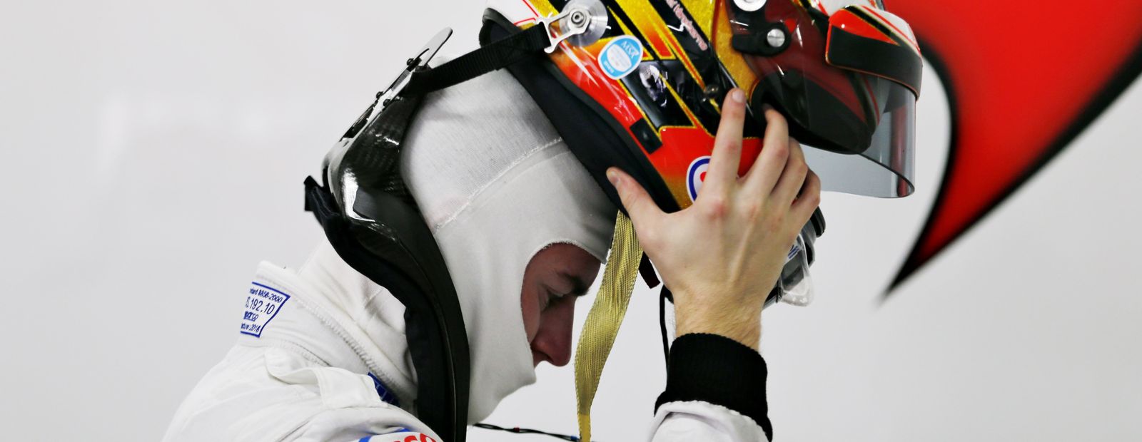 How to drive an F1 car in 2017